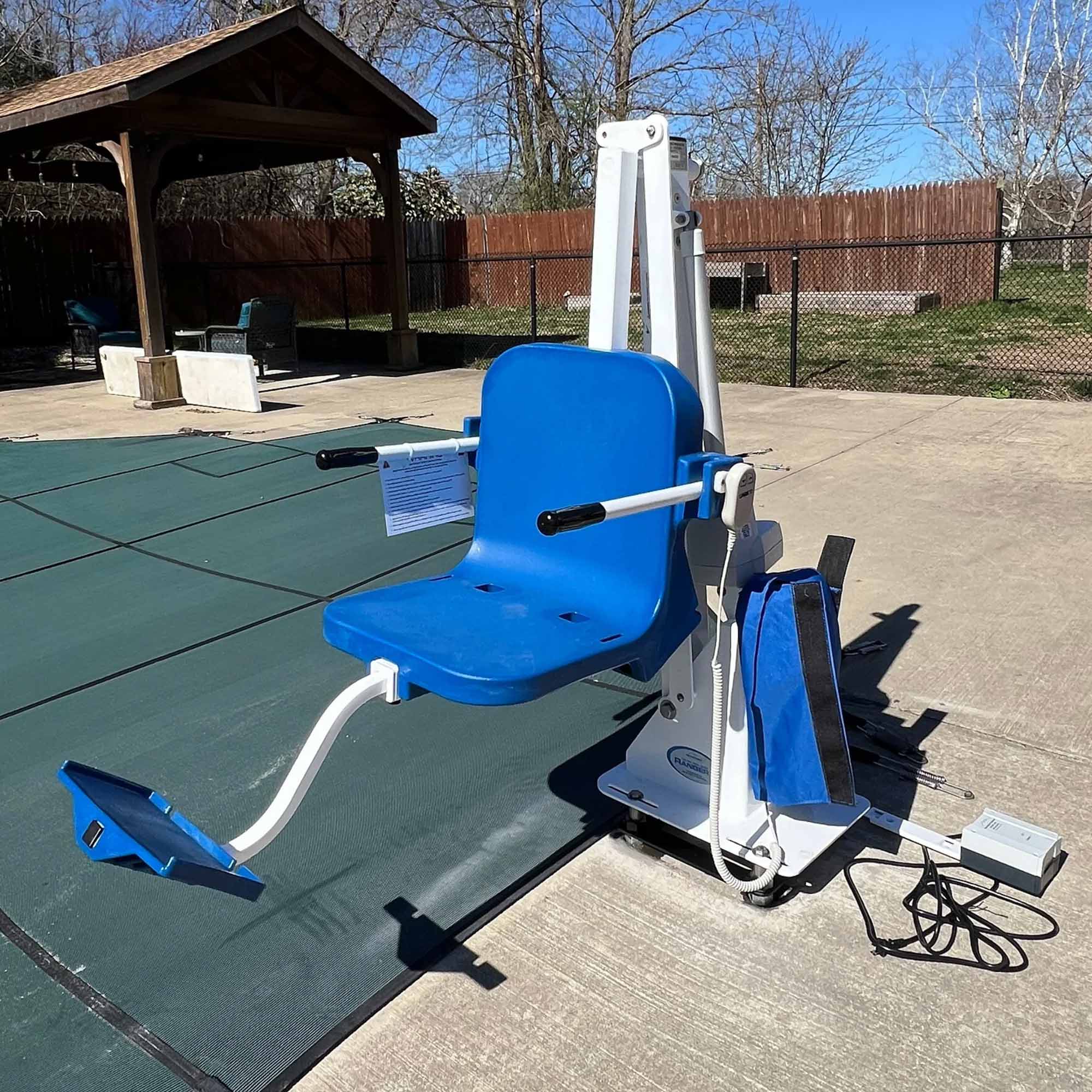 Aqua Creek Ranger 2 Pool Lift: Safe and Reliable Aquatic Entry | 101 ...