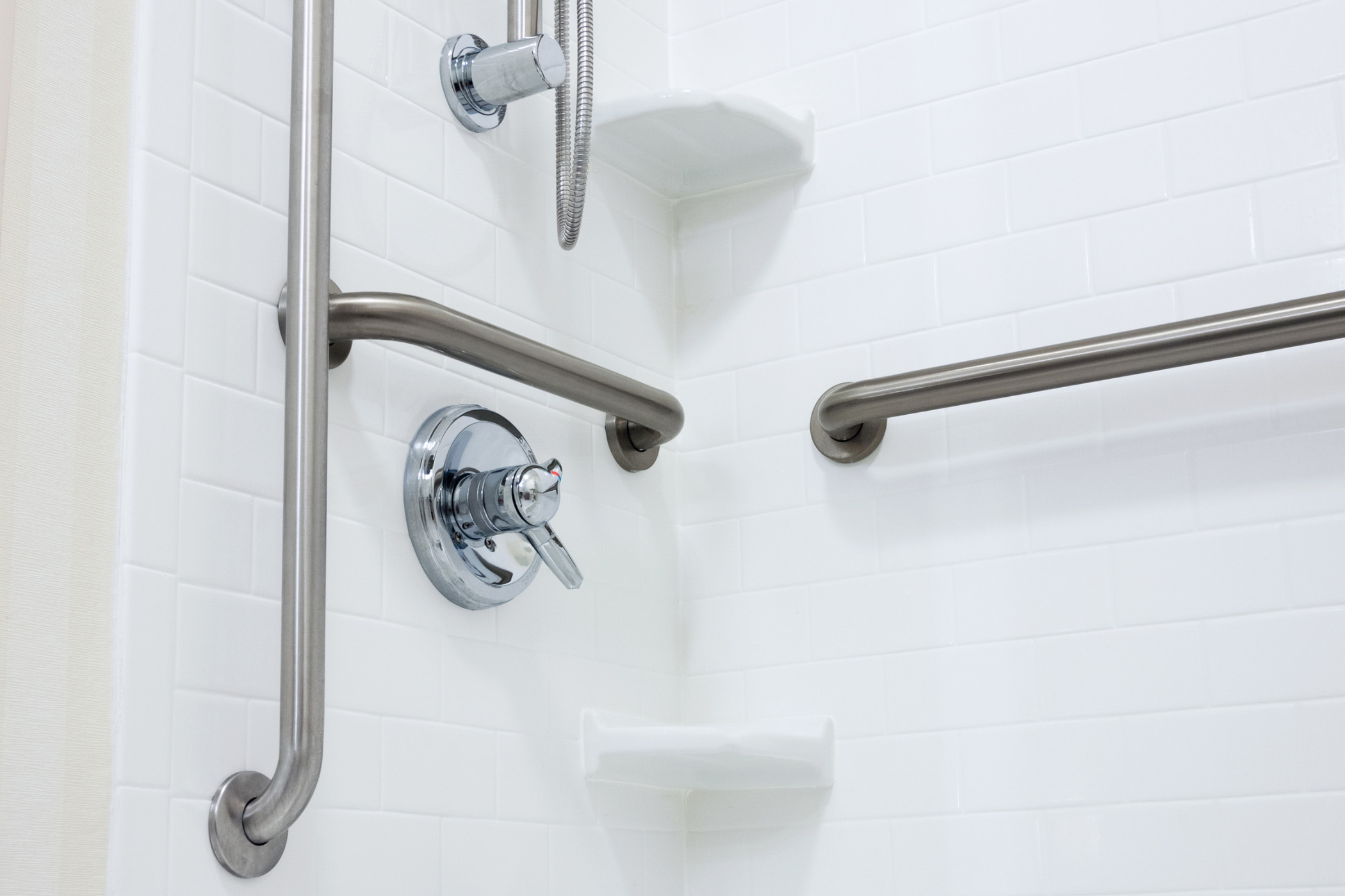 Grab Bars for Bathrooms, Bedrooms, Pool Areas & Stairways | 101 Mobility