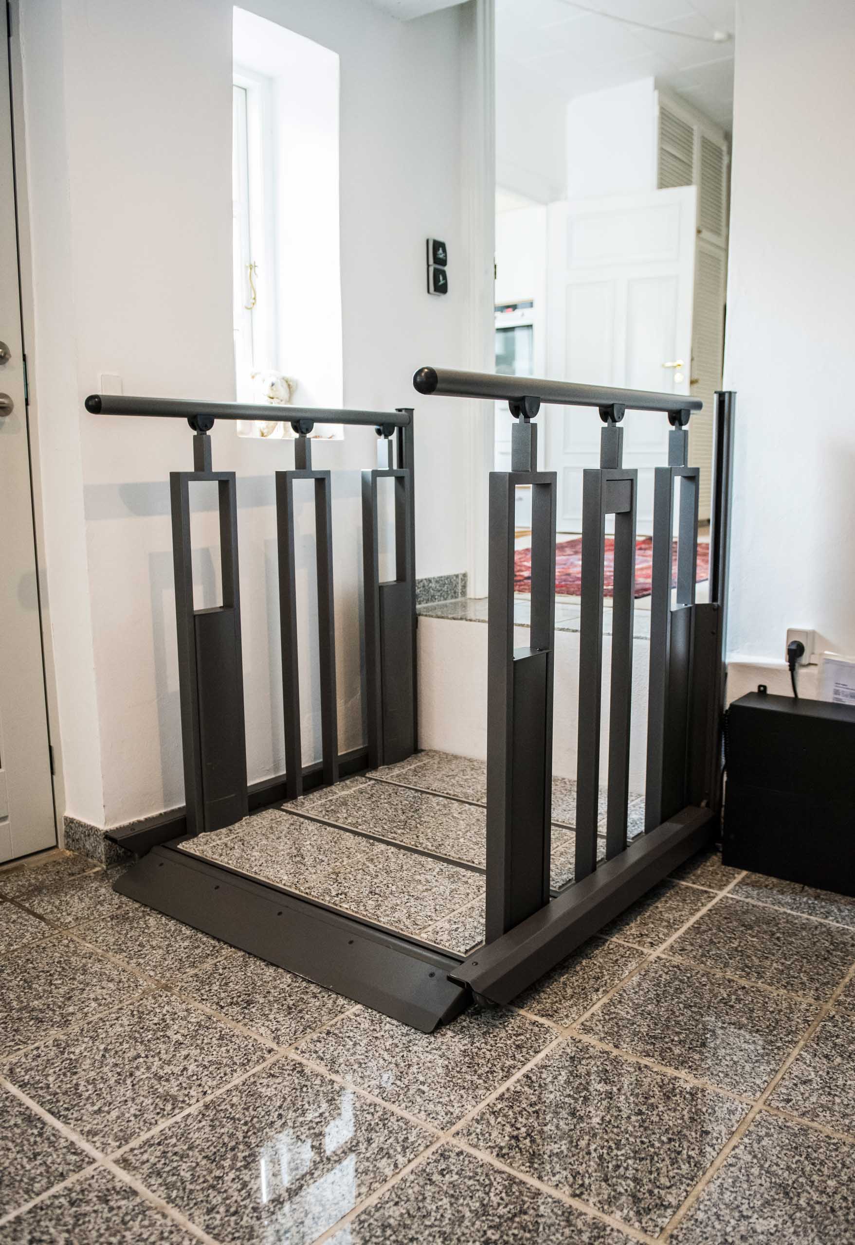 FlexStep by Liftup: Stylish Multi-Functional Platform Lift | 101 Mobility