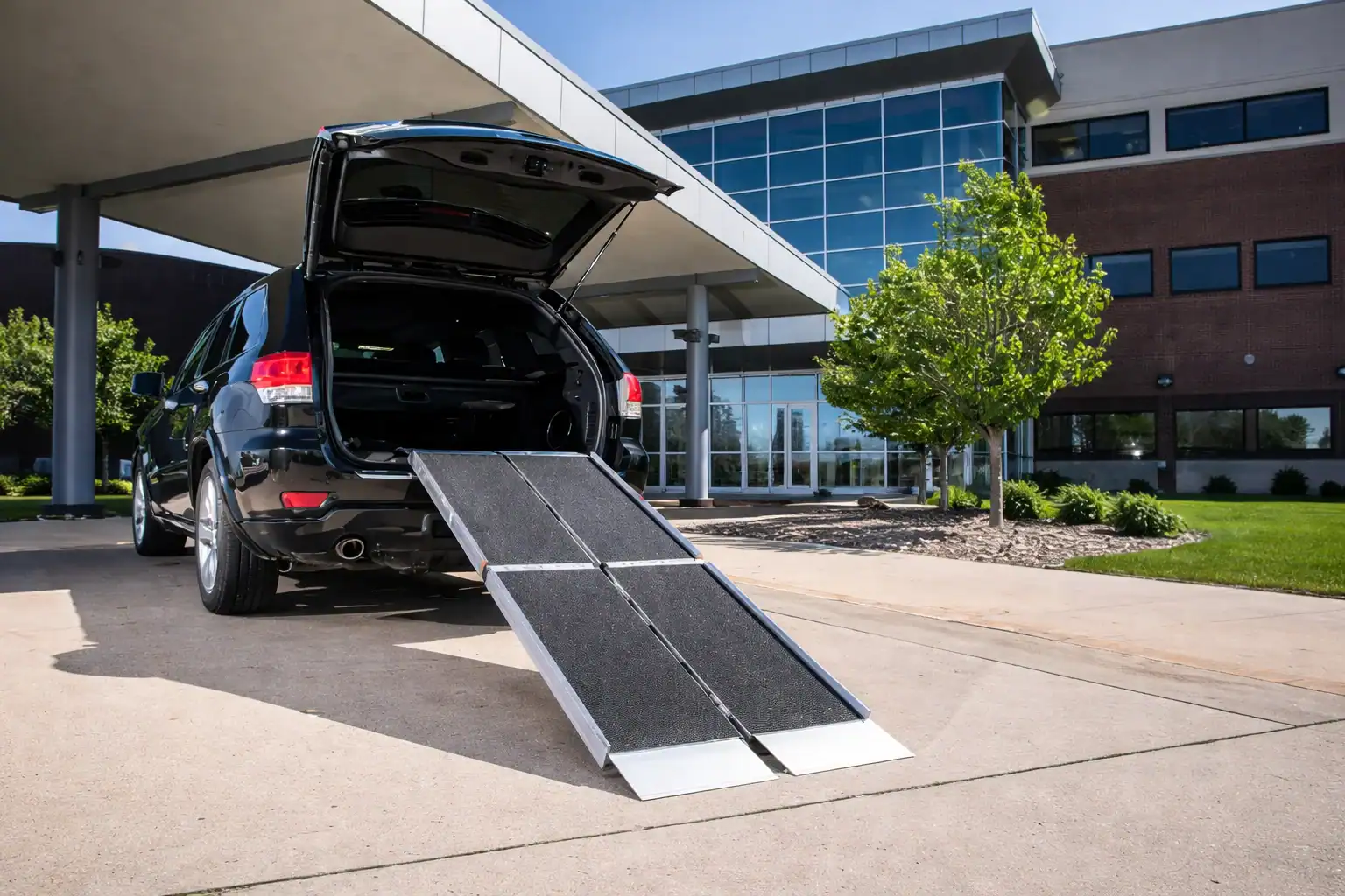 Wheelchair Ramp vs Vertical Platform Lift in Lafayette: Which Entry ...